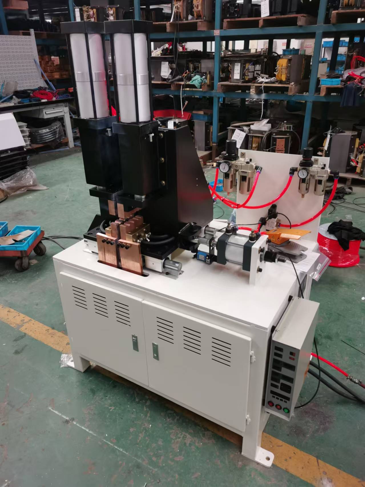 UN-25Q Pneumatic Butt Welder - Sinictec | spot welder, car spotter ...