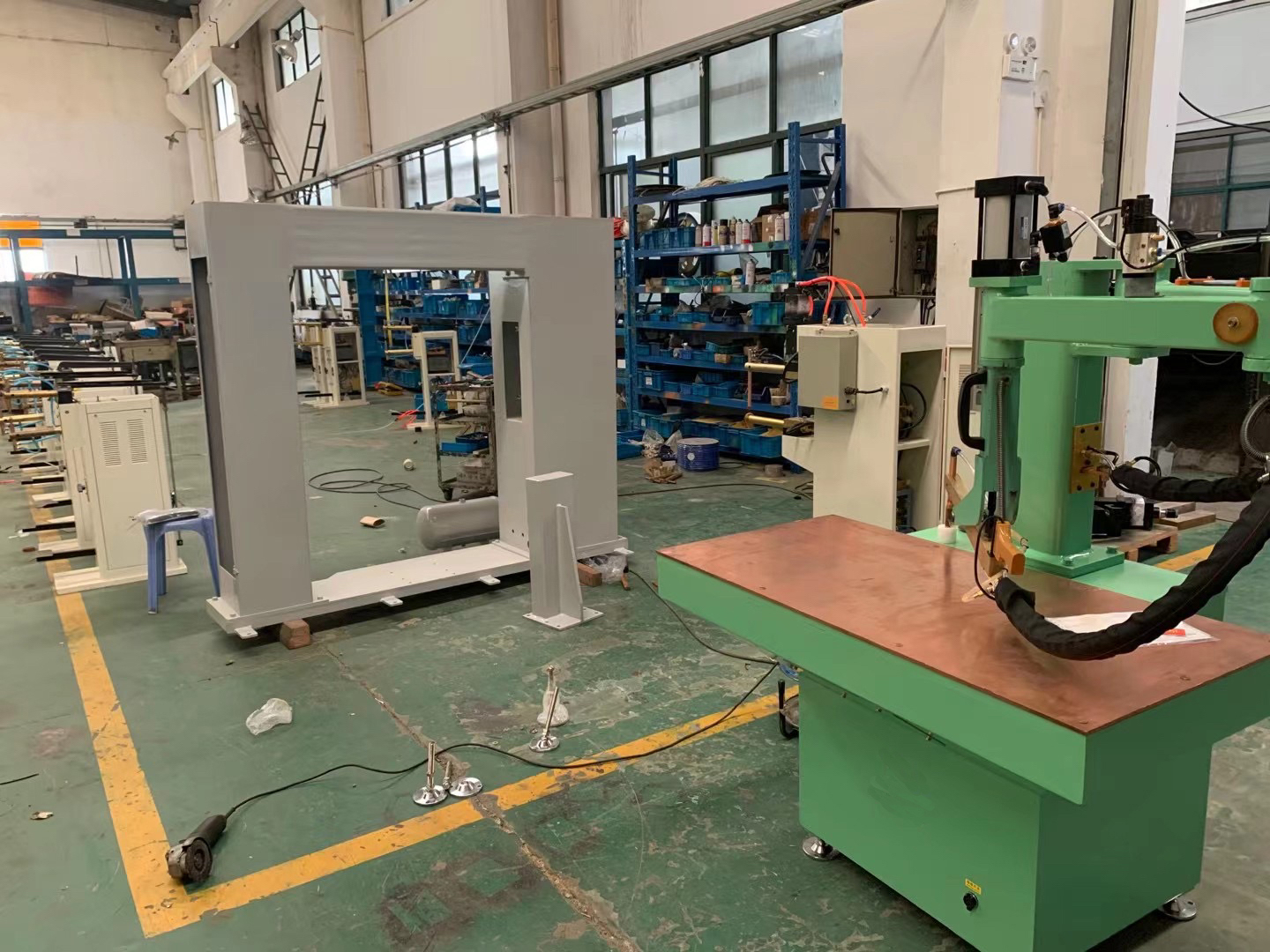 DNB-50 Table Spot Welder - Sinictec | spot welder, car spotter, stud ...