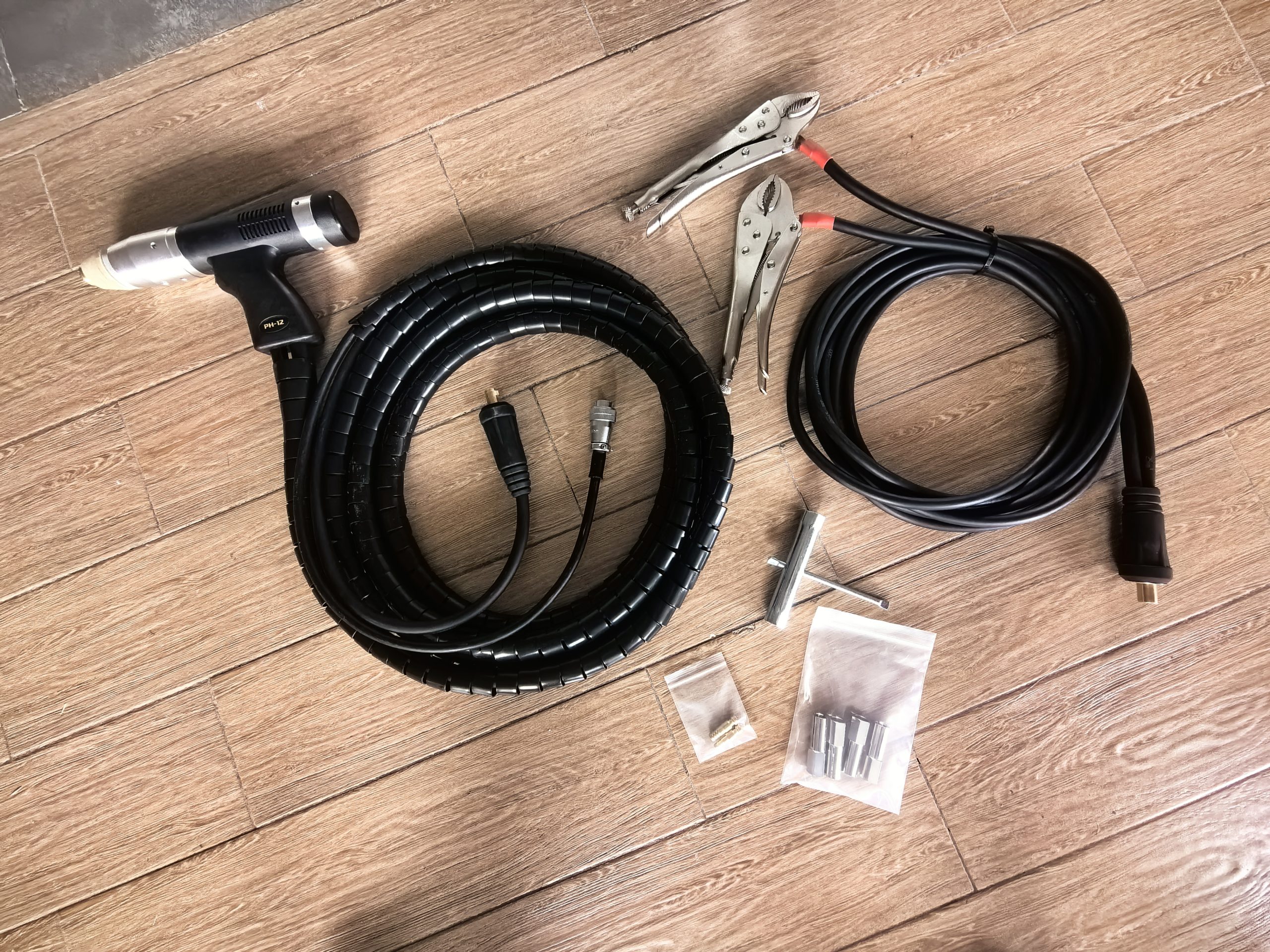 ARC-1212i Short Cycle Stud Welder - Sinictec | spot welder, car spotter ...