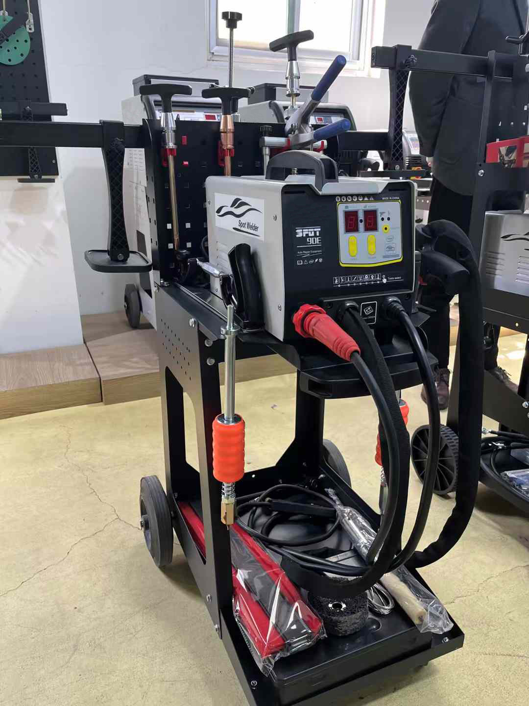 F90E Car Spotter - Sinictec | spot welder, car spotter, stud welder ...