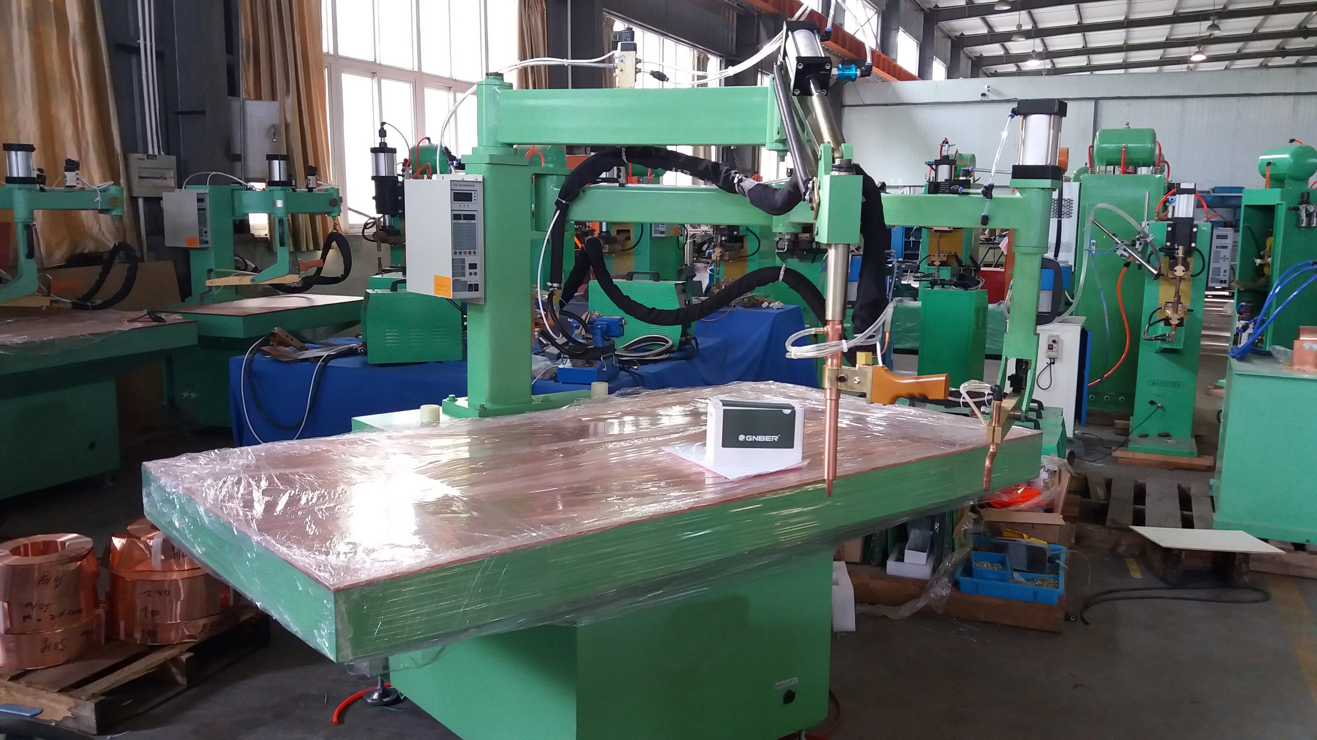 DNB-100 Table Spot Welder - Sinictec | spot welder, car spotter, stud ...